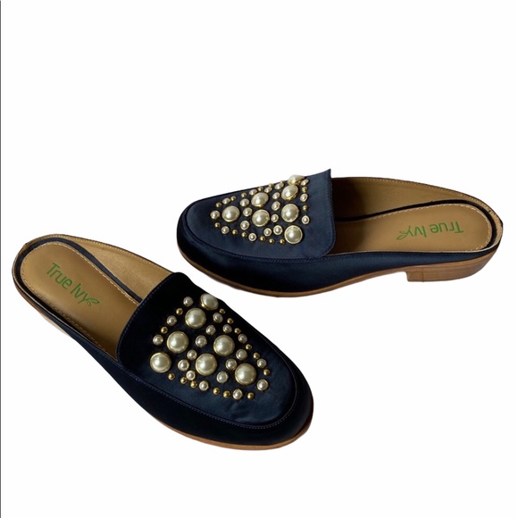 True Ivy | Shoes | True Ivy Annabelle Slip On Mules | Poshmark